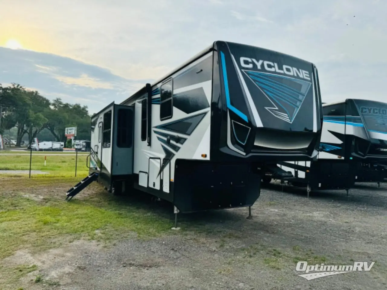 SOLD! - Used 2022 Heartland Cyclone 4006 Fifth Wheel at Optimum RV ...